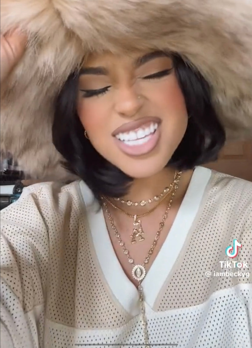 Becky G Rocks Vidakush on the Exodo Tour: A Surprise Appearance Full o